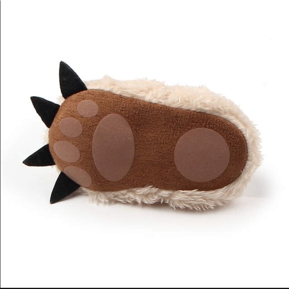 Shoes | Nwt Beige Furry Paw Animal Slippers | Poshmark